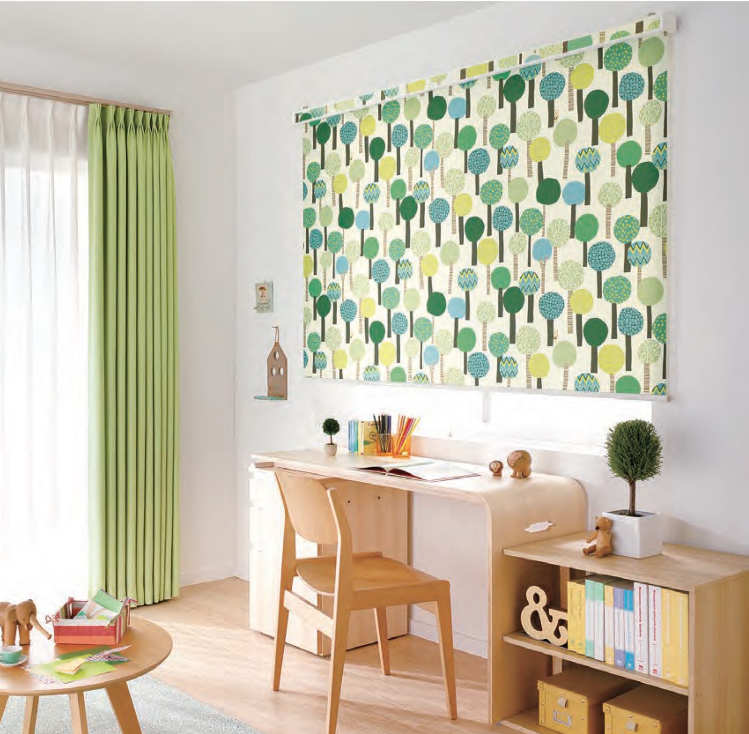 【プロが選ぶ】本当におしゃれなロールスクリーン10選！すっきりとした上質なインテリアを実現するために | Hello Interior NOTE [ノート]